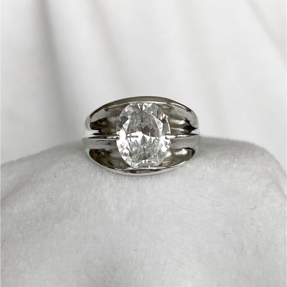 Diamonique | Jewelry | Vintage Diamonique Sterling Silver Oval Ring ...